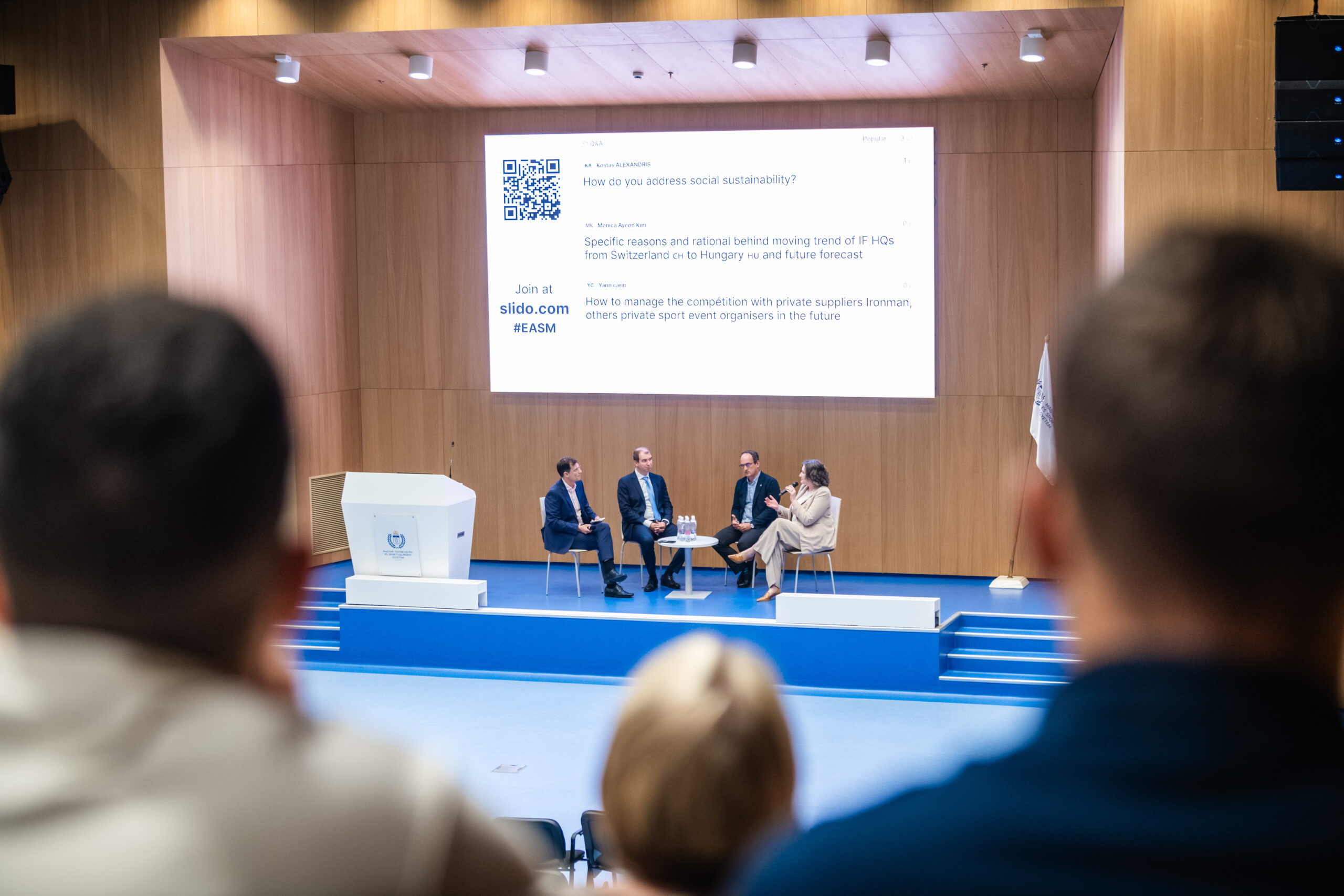 Prof. Dr. Holger Preuß gewinnt Preis auf der EASM 2025 | SPORTÖKONOMIE │ SPORTSOZIOLOGIE